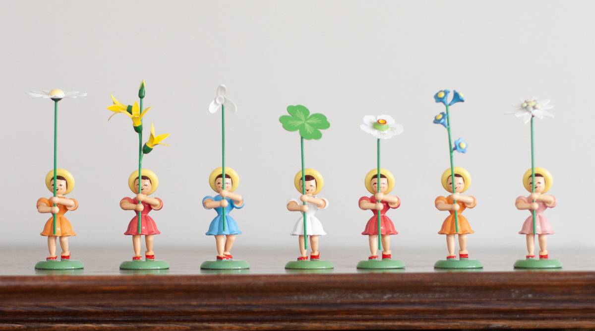 Spring in their Hands: The Charm of German Flower Children – Heirloom ...