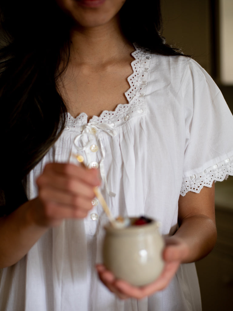 Isabel White Nightgowns – Heirloom Art Co.
